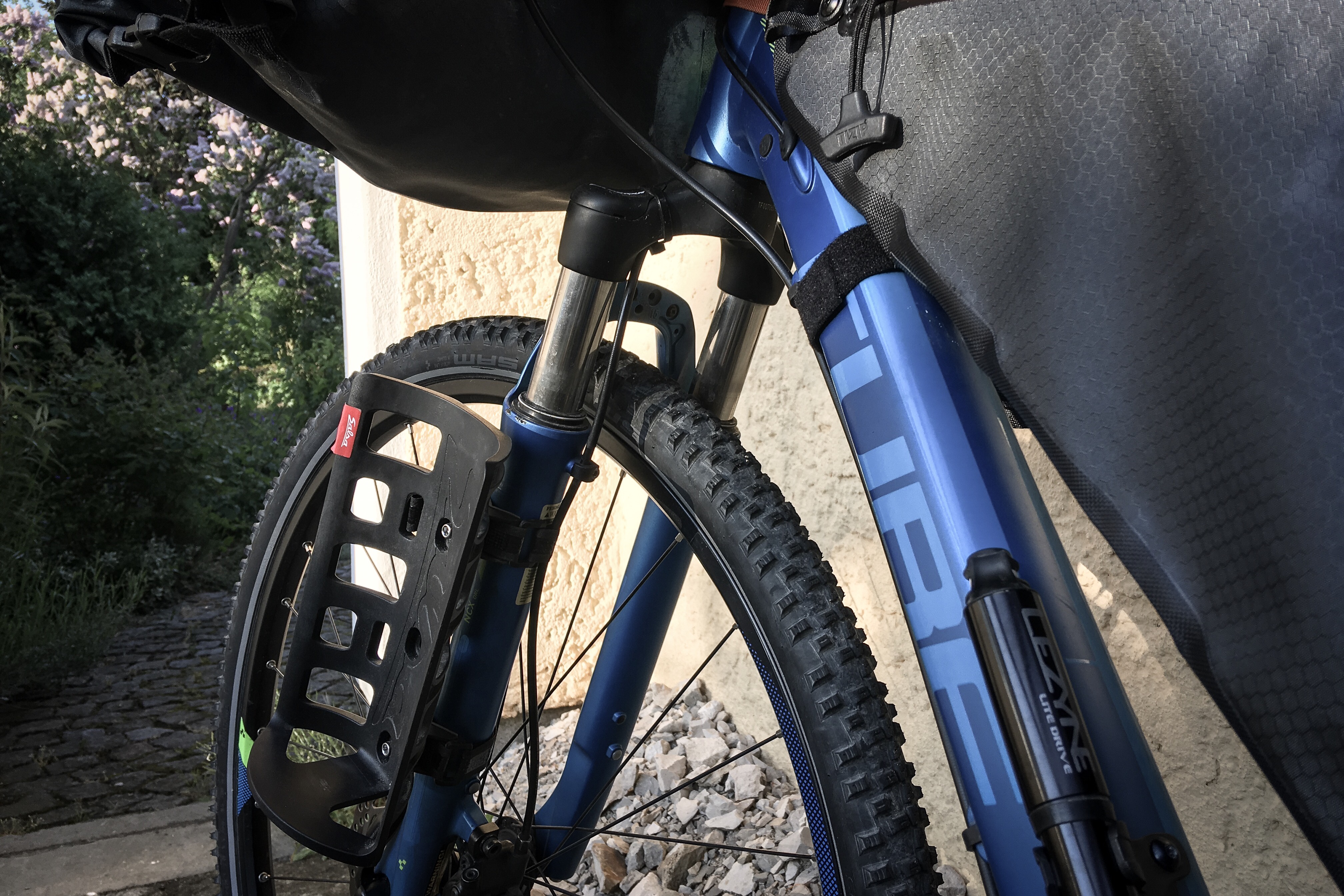 Salsa Anything Cages HD (mounted)
